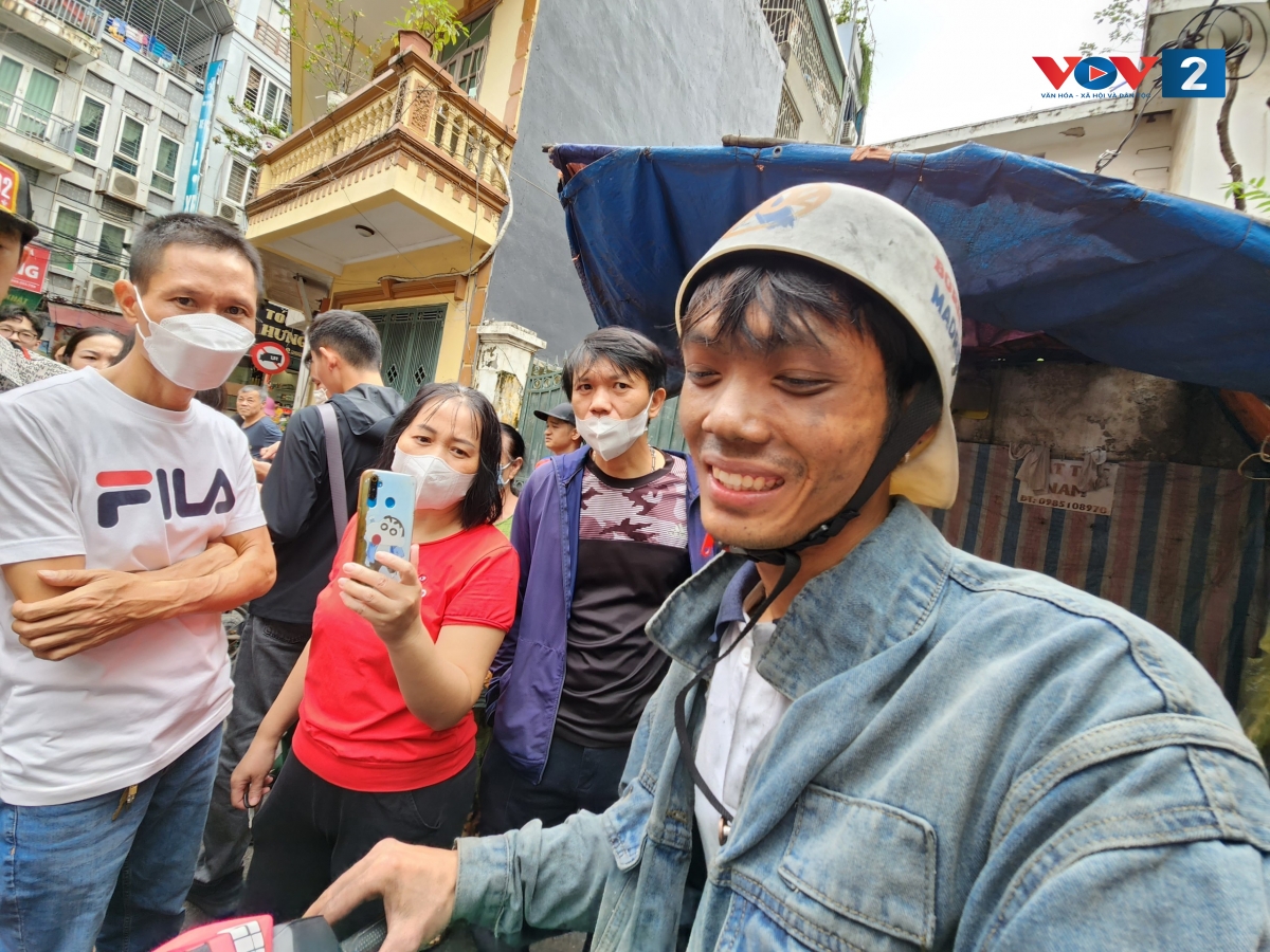 “Người hùng” cứu hơn 10 người trong đám cháy chung cư mini ở Hà Nội