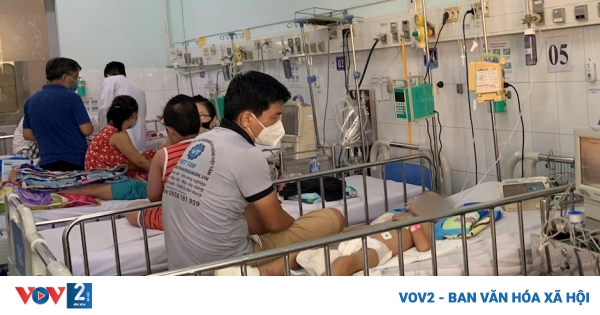 Ngành Y tế: Nhìn lại, thay đổi để phát triển | VOV2.VN