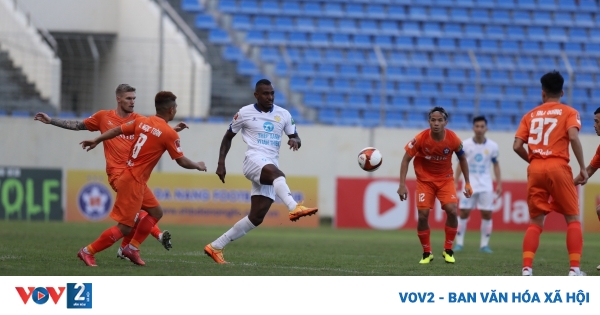 Vòng 2 V.League 2023: Thép Xanh Nam Định vươn lên dẫn đầu BXH | VOV2.VN