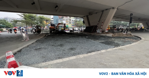 Xén giải phân cách, cắt gọt vỉa hè không làm bớt tắc đường